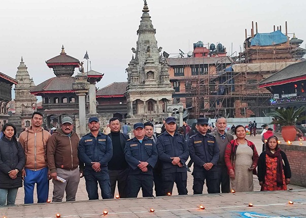 मानव अधिकार दिगो बनाउदै लैजान दरवार स्क्वायरमा दीप प्रज्वलन — Bhaktapurpost.com